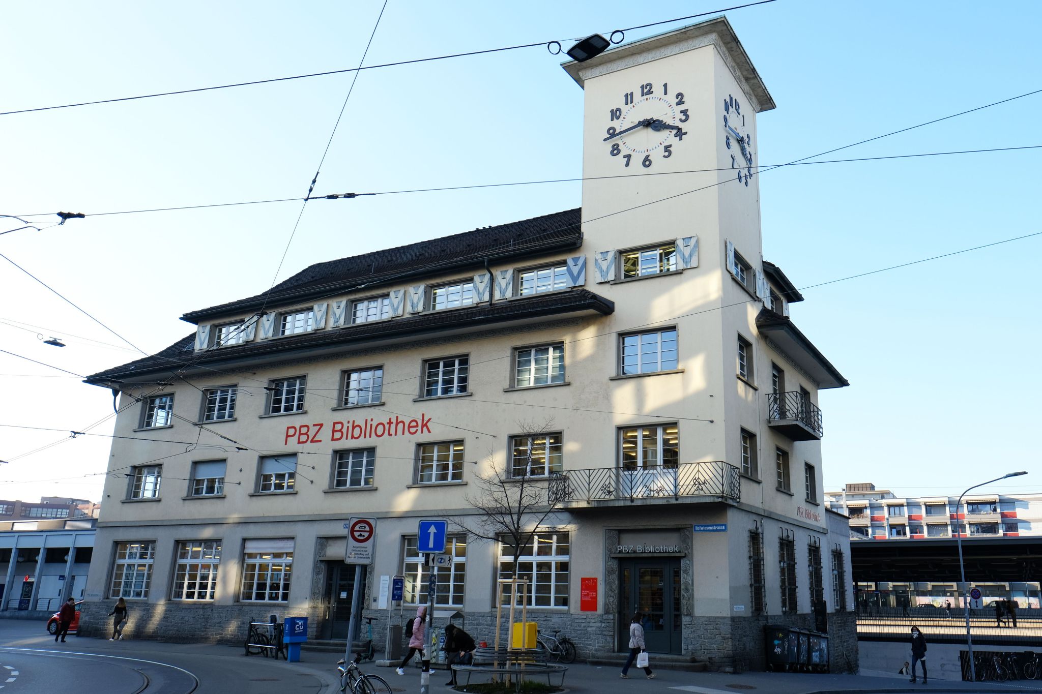 PBZ Pestalozzi-Bibliothek Zürich - PBZ.ch
