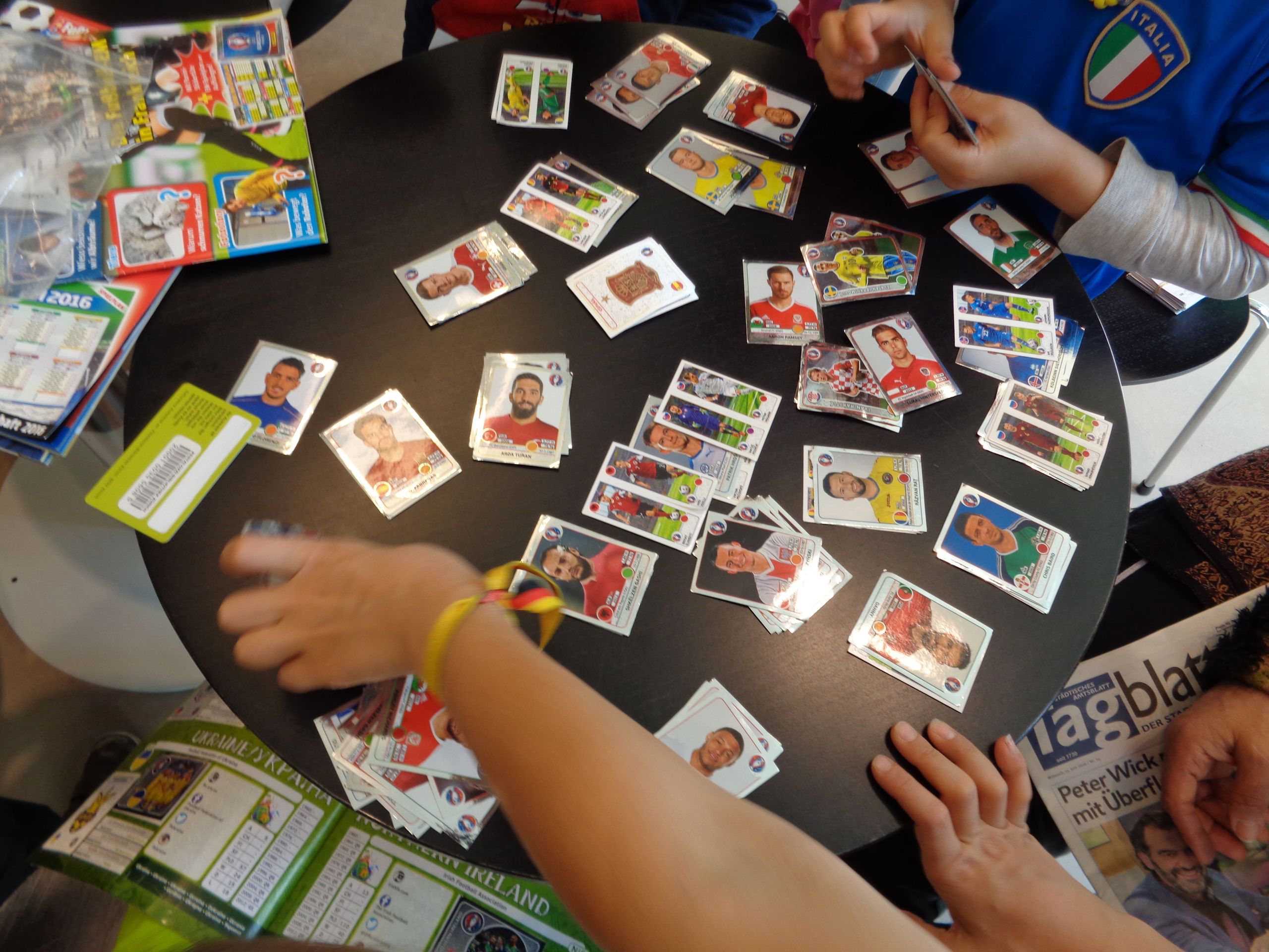 Panini-Tauschbörse - PBZ.ch